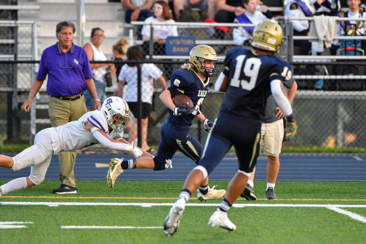 Dubbs’s late touchdown secures BEA football season opening victory ...